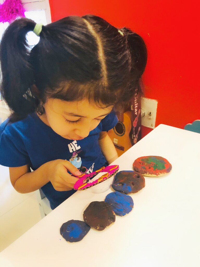 DIY Magnifying Glass | STEAM Activity for Kids | Go Mommy