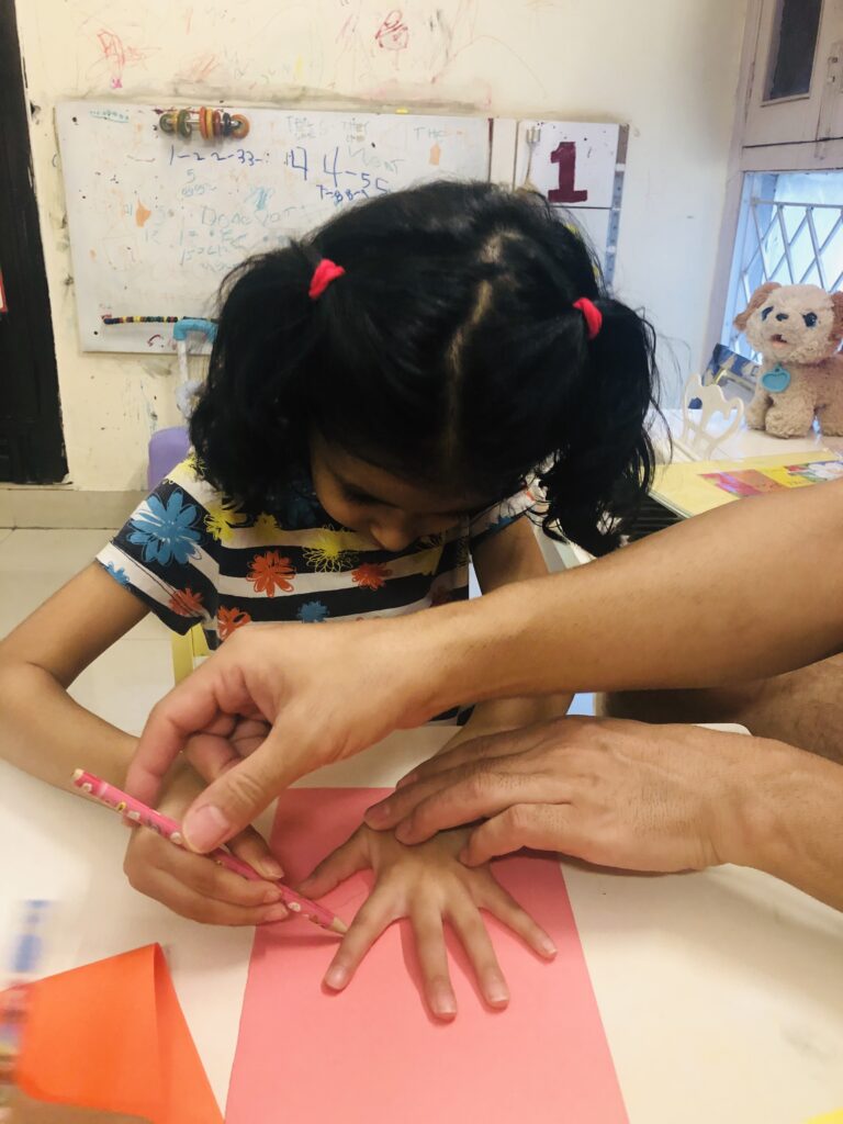 Quarantine Family Handprint Craft | Go Mommy